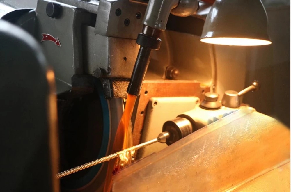 The Difference between Cold Rolling And Grinding Processes for Ball Screws. - Lead screw ball ...